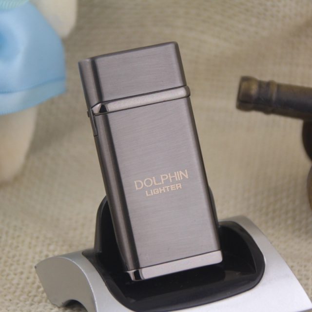 Metal Pearl Dolphin Lighter Personality Creative Grinding Wheel Ultra ...